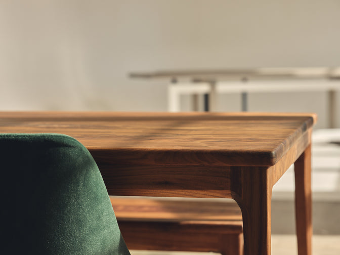 Iris Dining Table